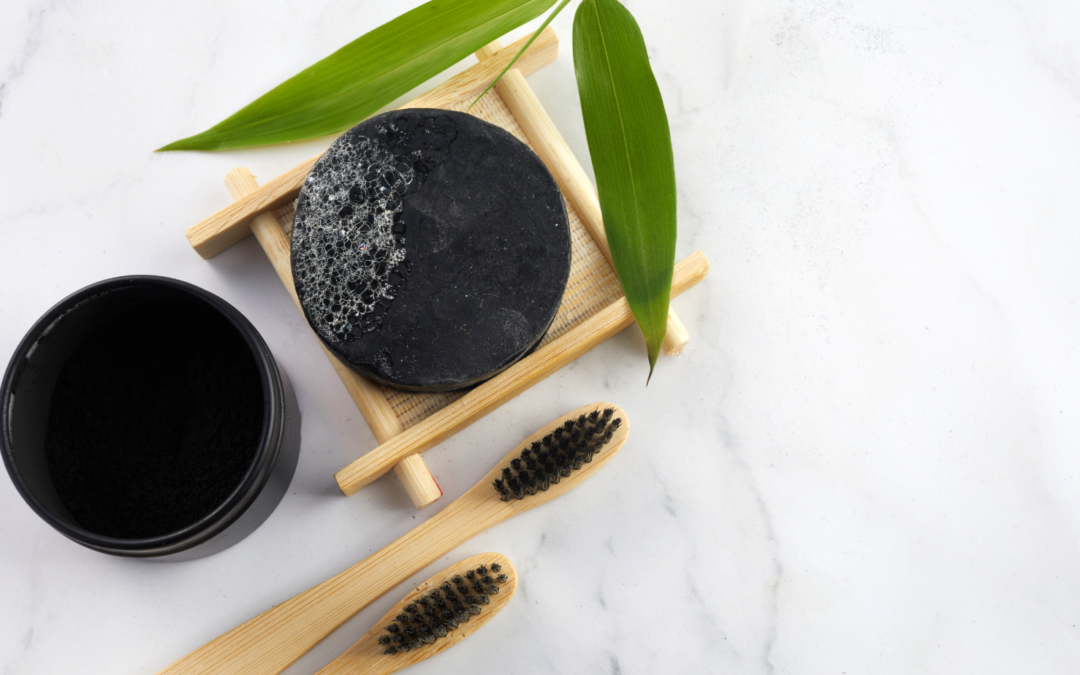 10 differences between Organic and Traditional toothpaste